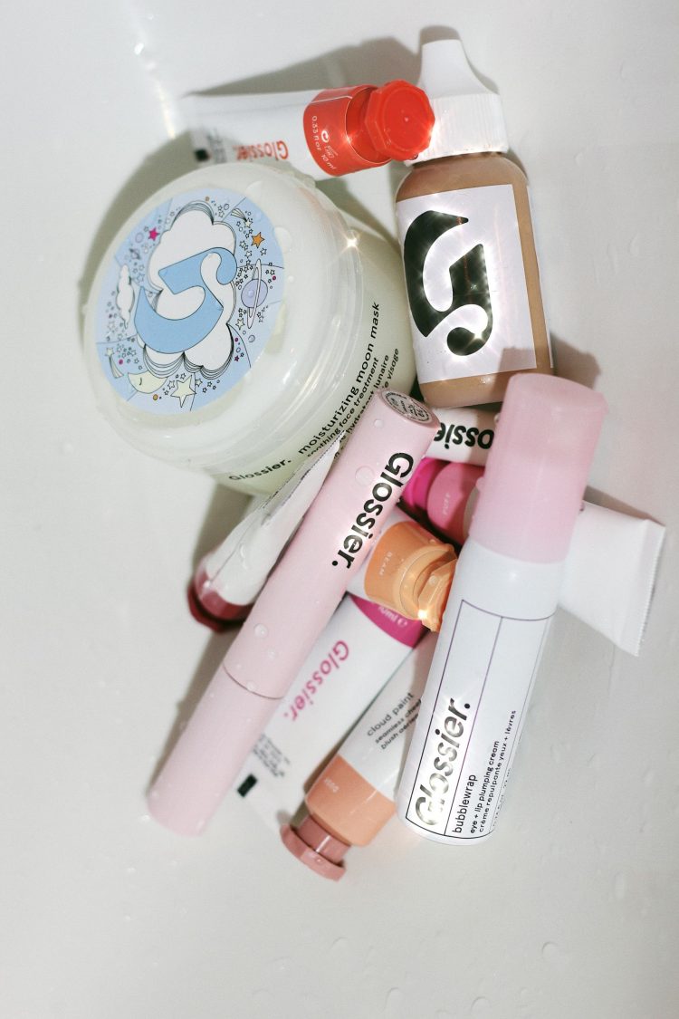 What do we buy at Glossier? – Standards